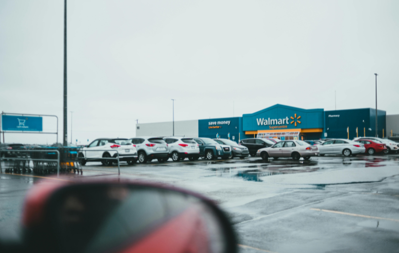 Big Box Retail Explained: Pros, Cons & Impact